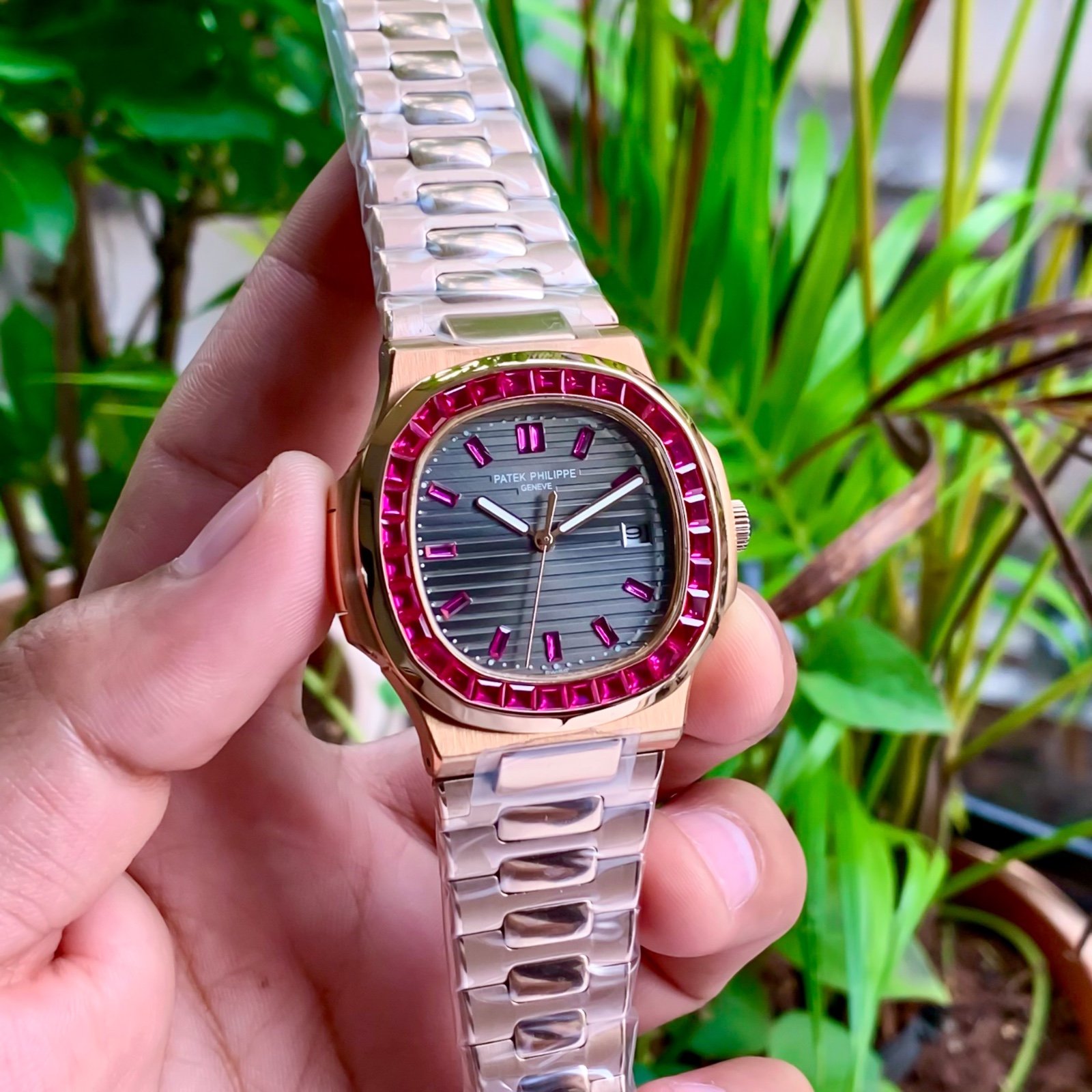 Patek Philippe Nautilus Diamond – Premium First Copy | ShonZone